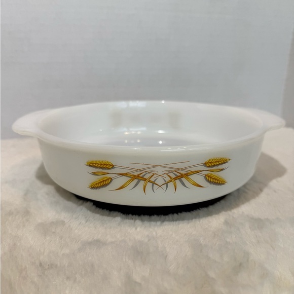 Anchor Hocking | Kitchen | Vintage Milk Glass Bakeware Anchor Hocking ...